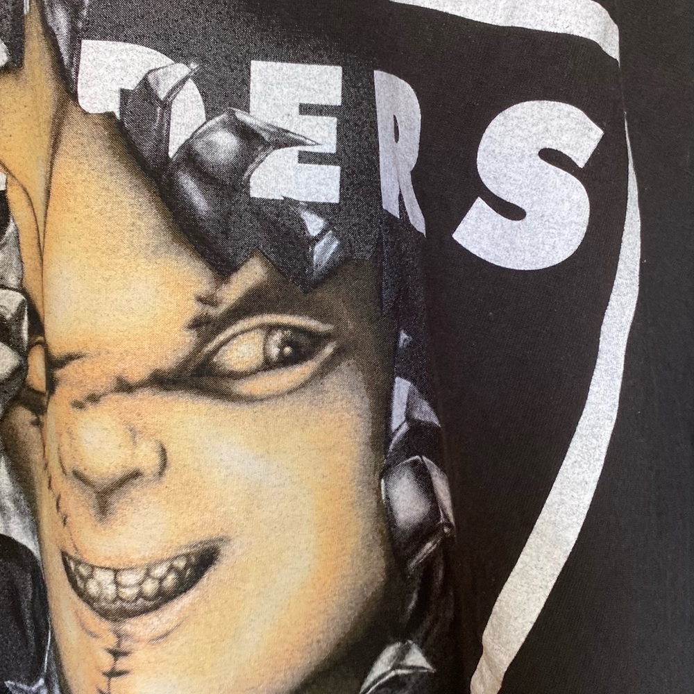 Vintage 2000s Raiders Horror Chucky I’m Back Shirt Me… - Gem